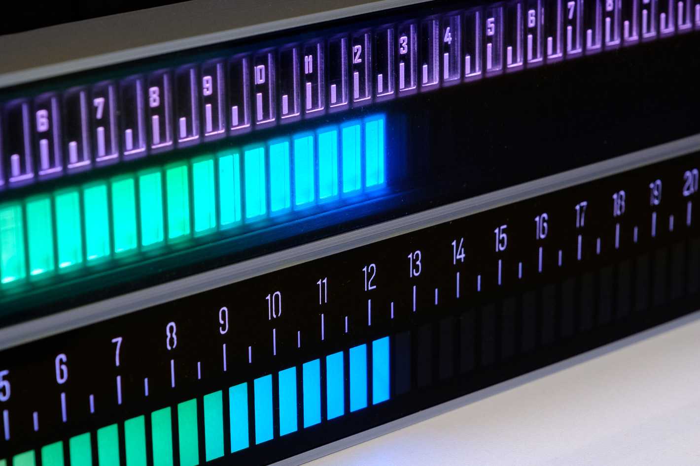 Second version of the linear clock design - Maakbaas